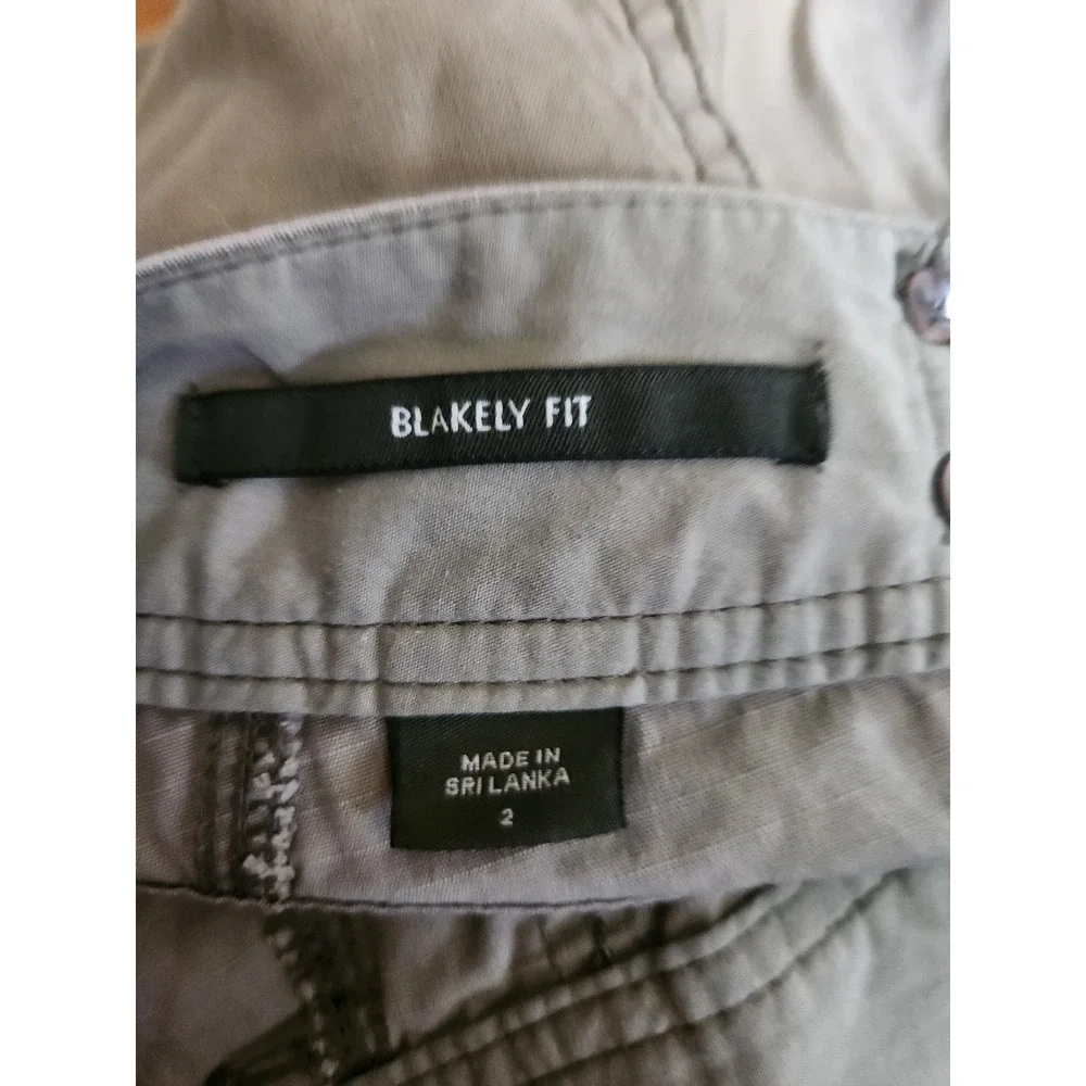 Eddie Bauer | Pants & Jumpsuits | Eddie Bauer Blakely Fit Green Capri ...
